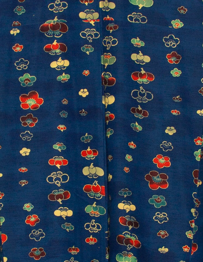 Kimoyes item: 20342 - This is a winter weight wool kimono with ...