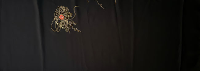 Kimoyes item: 29609 - Black silk with dyed and embroidered design.